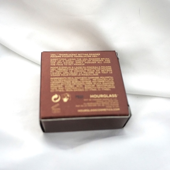 Hourglass | Makeup | Hourglass Veil Translucent Setting Powder | Poshmark